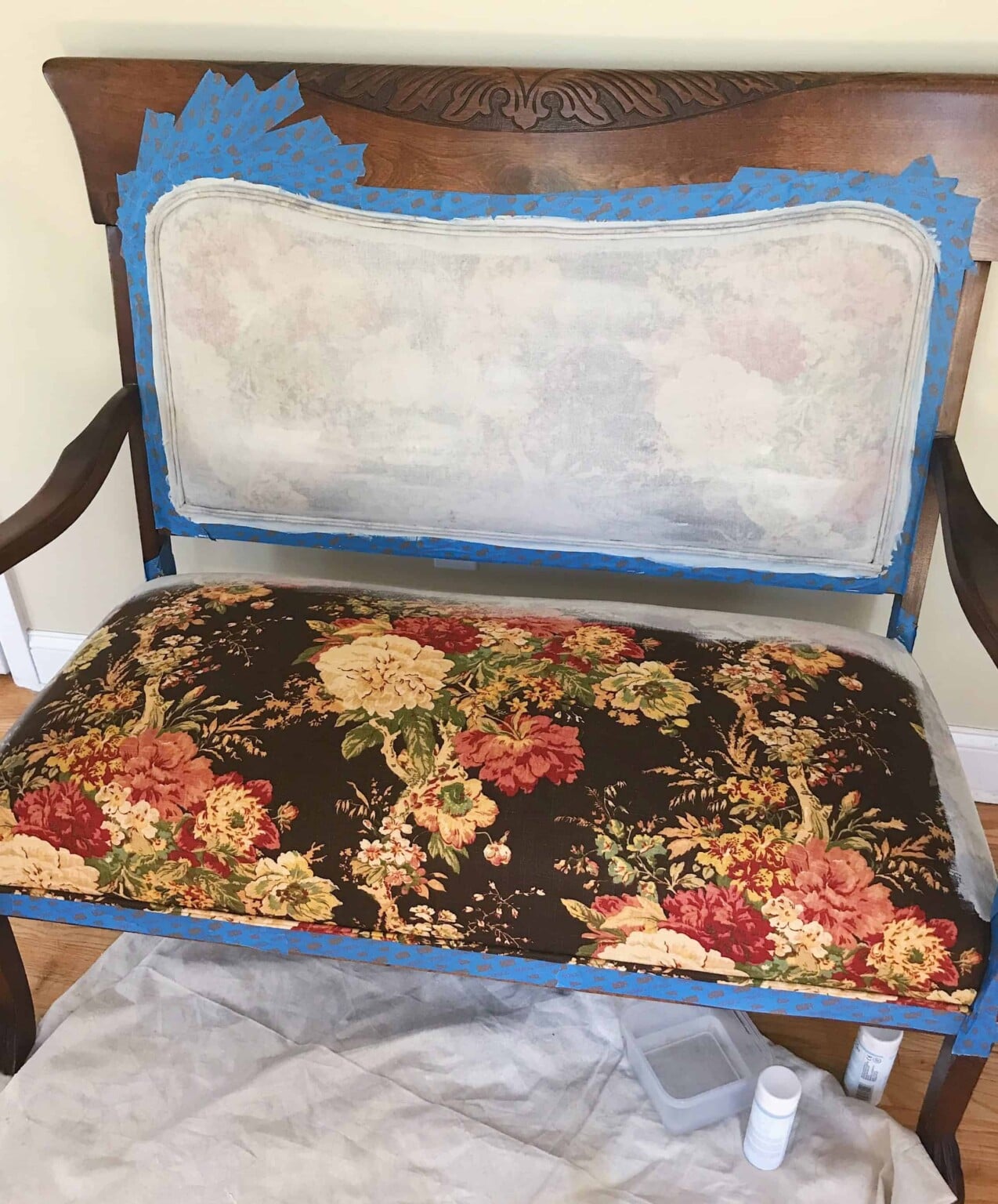 How to Paint Upholstery Fabric with Chalk Paint: The Ultimate Step-by ...
