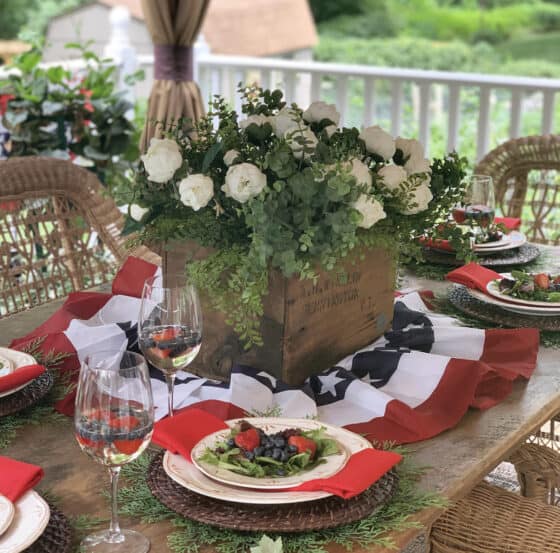 Top Patriotic Tablescapes: Red, White, and Blue Ideas for Your ...