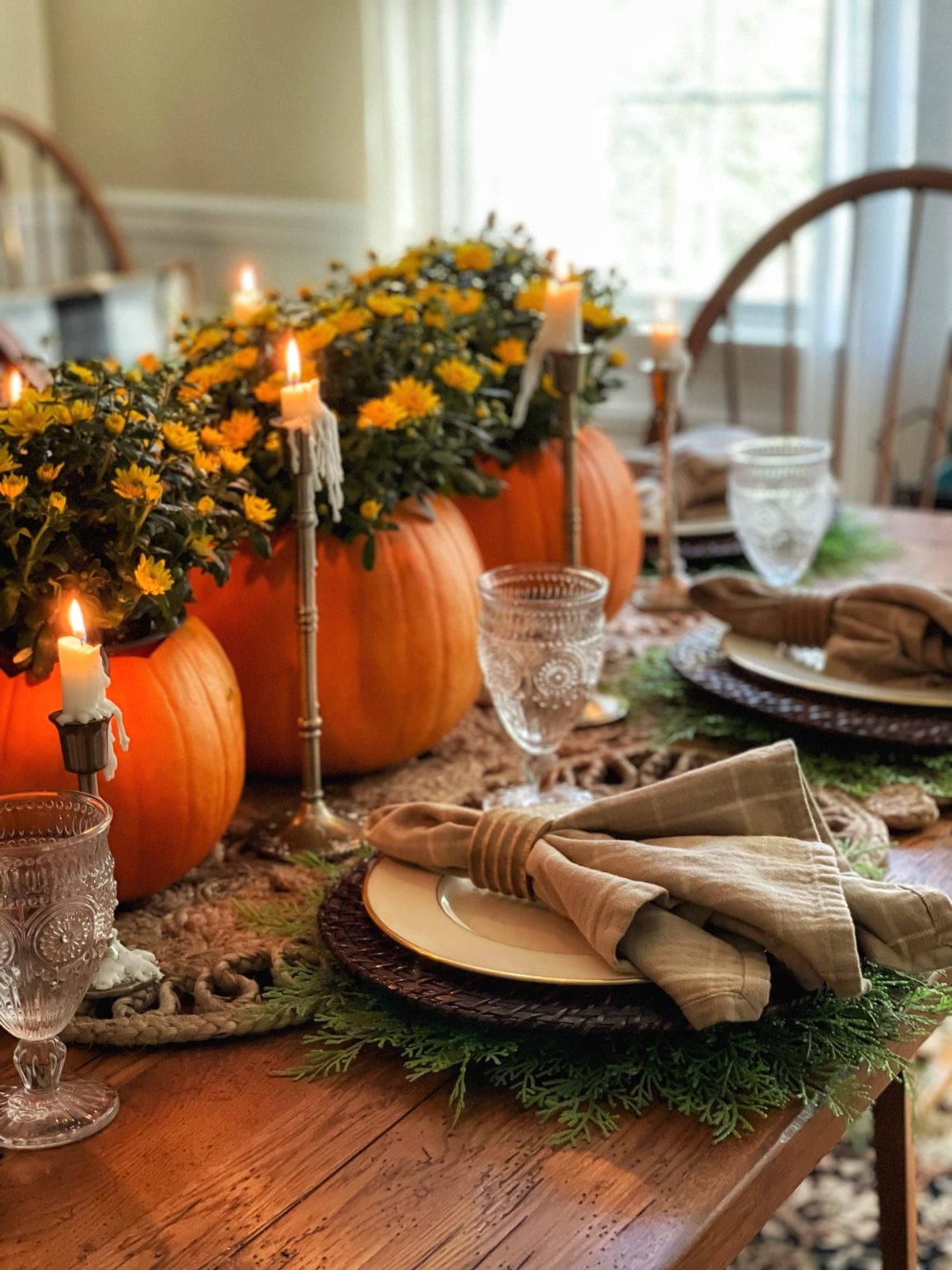Create Stunning Centerpieces for Your Dining Table with These ...
