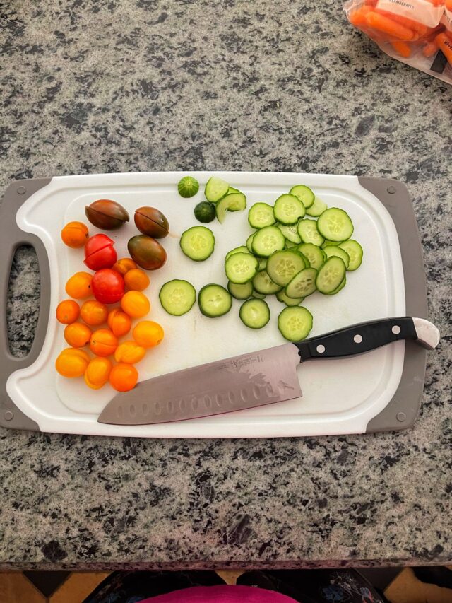 Easy Hummus Recipe with Creative Rice Cake Flowers for Healthy Snacking ...