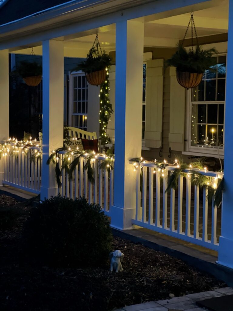 The Ultimate Collection of Cozy Christmas Light Ideas for Your Home ...