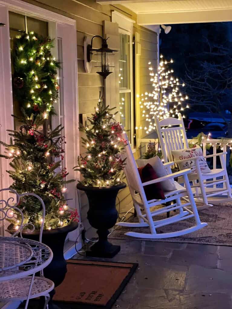 The Ultimate Collection of Cozy Christmas Light Ideas for Your Home ...