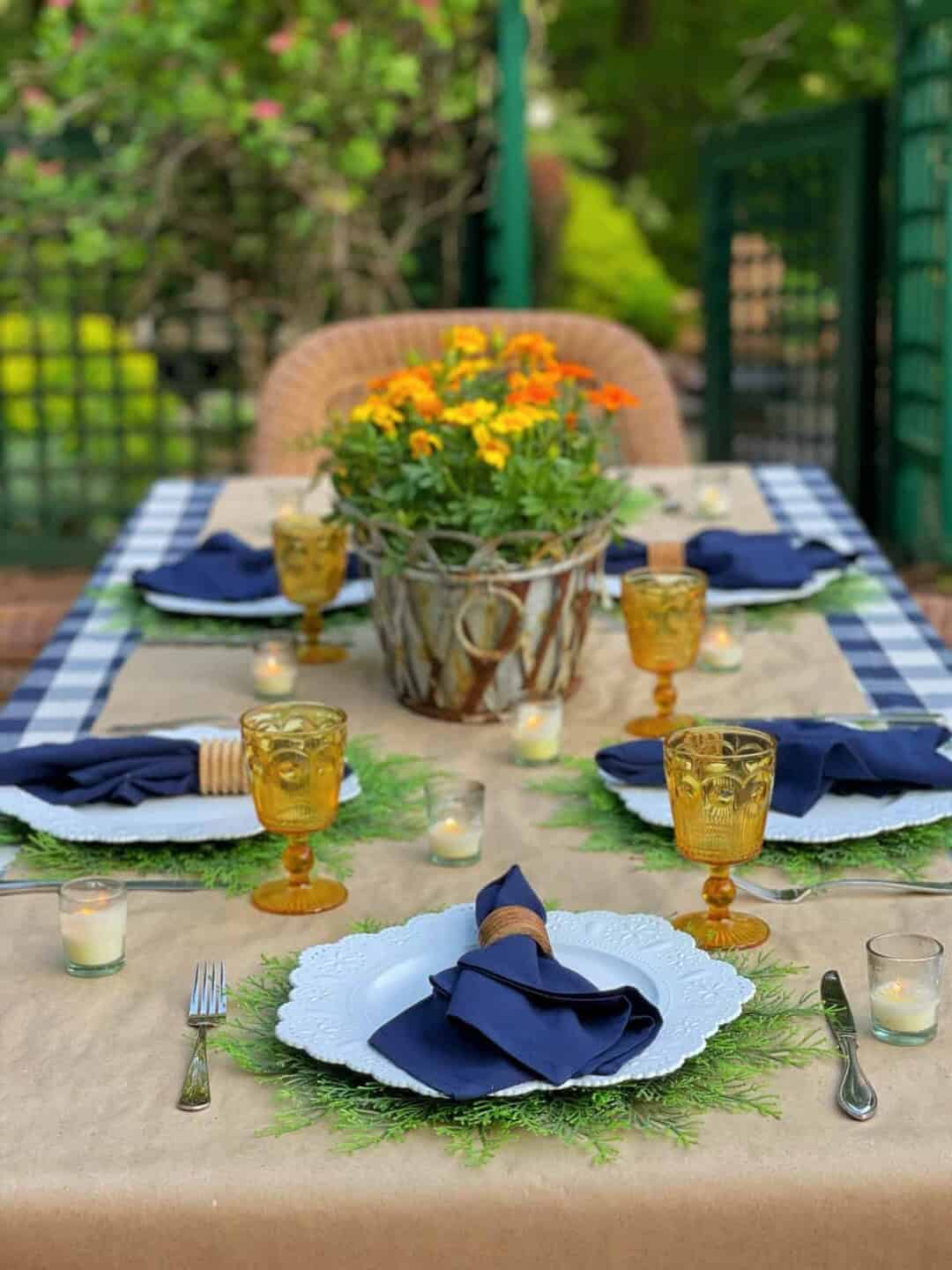 10 Outdoor Table Setting Ideas for Chic Alfresco Dining | Bricks ’n ...