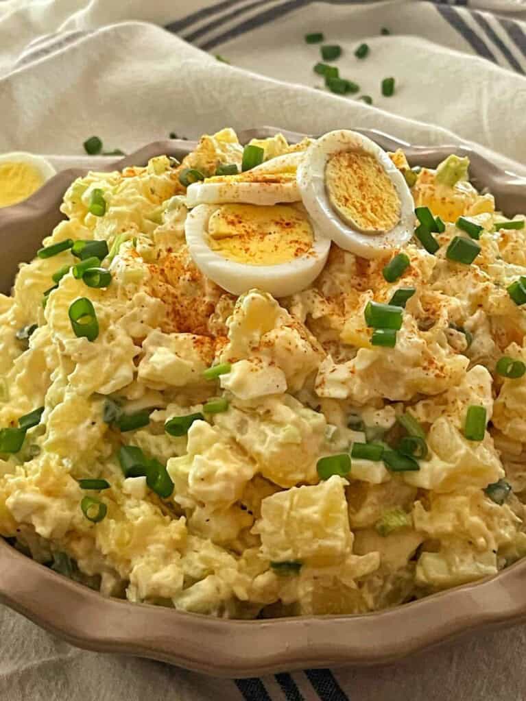 Classic Potato Salad with Eggs: A Creamy and Flavorful Family Favorite ...