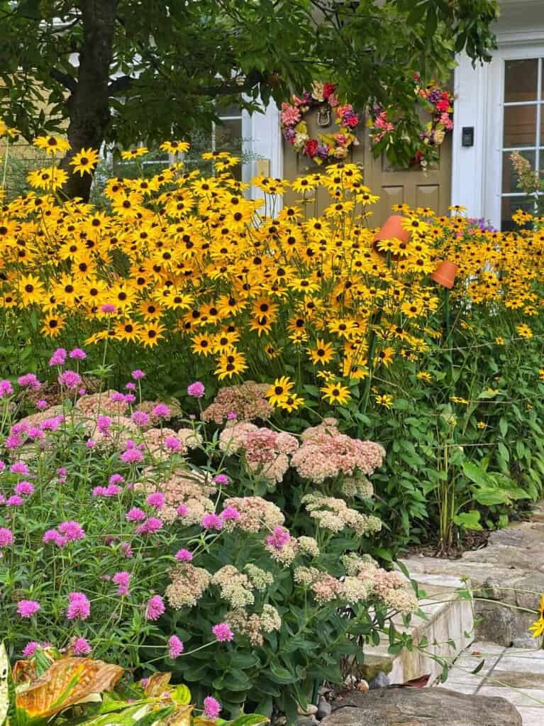 Perennial Garden Design: A Guide to Continuous Bloom - Bricks ’n Blooms ...
