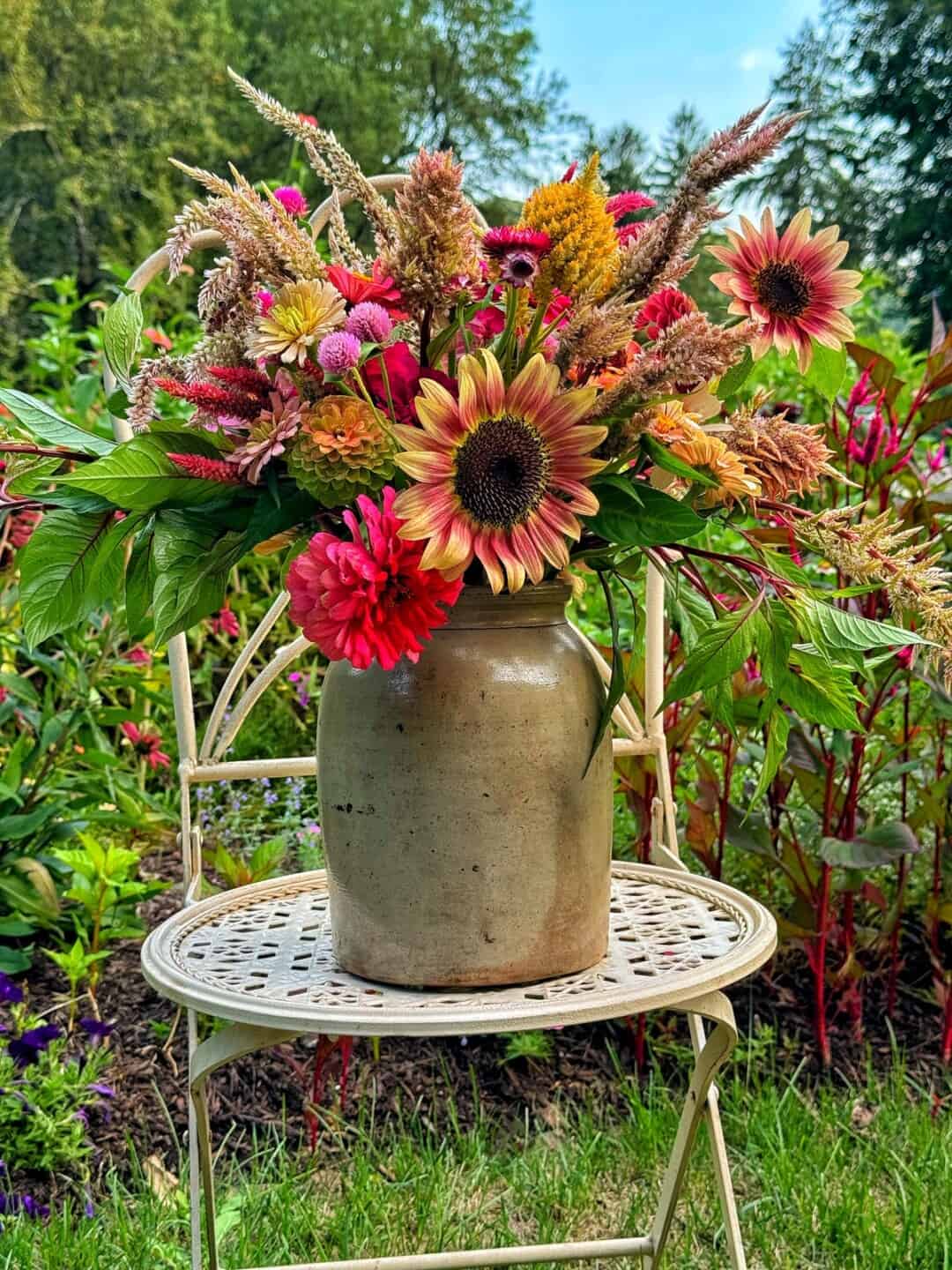 Homemade Flower Food: A Simple Recipe for Beautiful, Long-Lasting ...