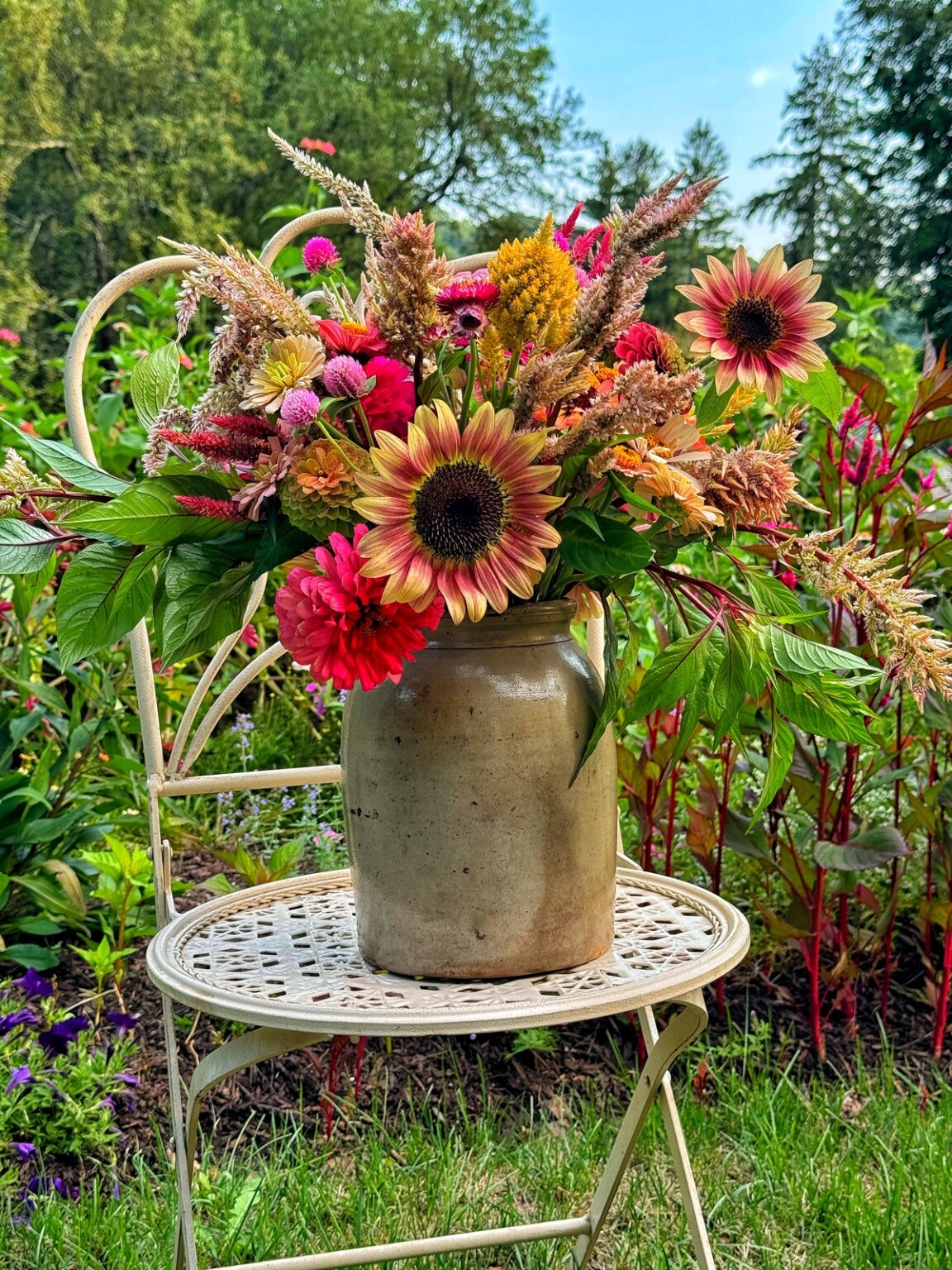 Sunflower Decor Ideas to Brighten Your Home | Bricks ’n Blooms with ...